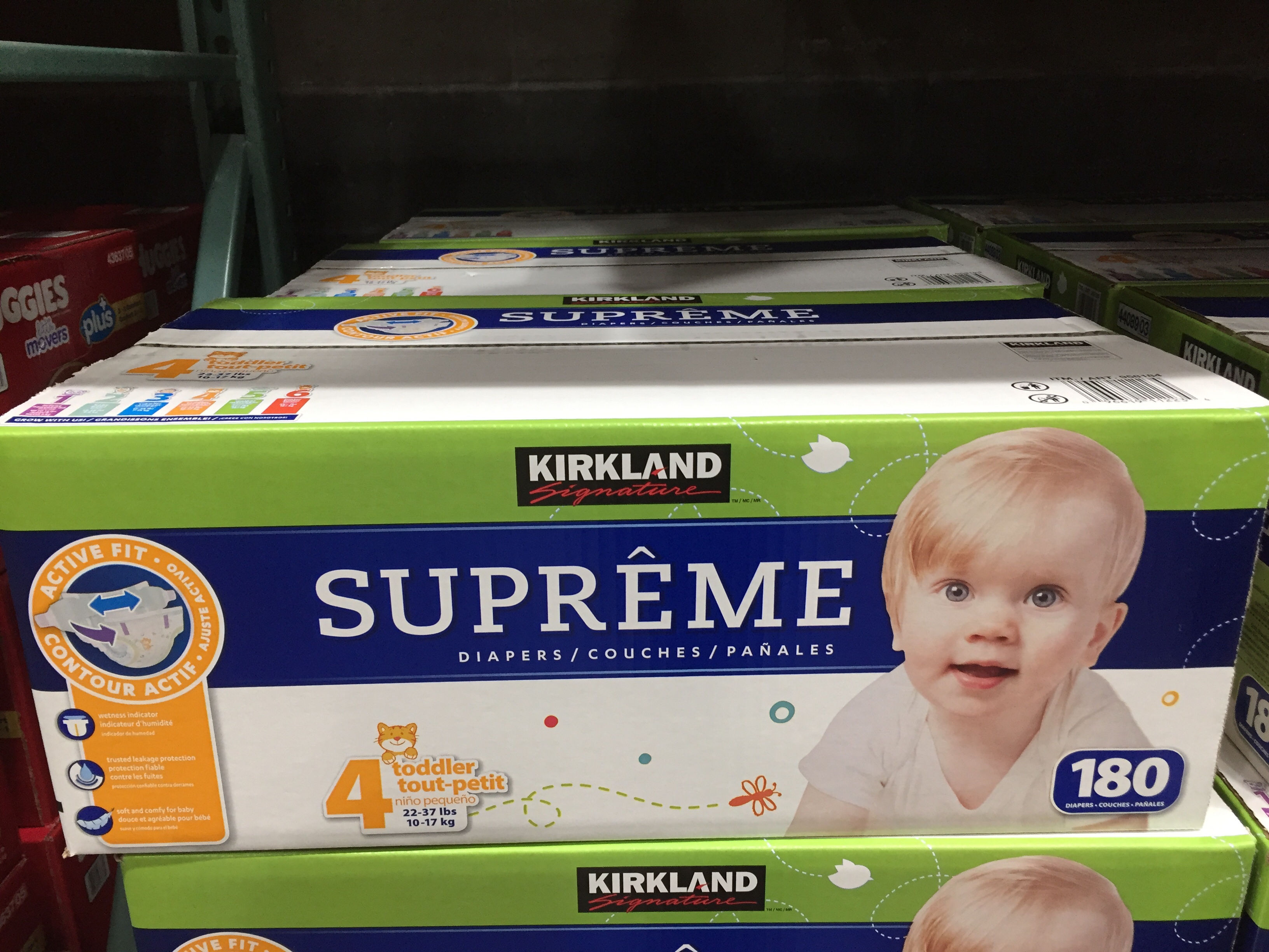 Kirkland Supreme Diapers Size 4 180 ct